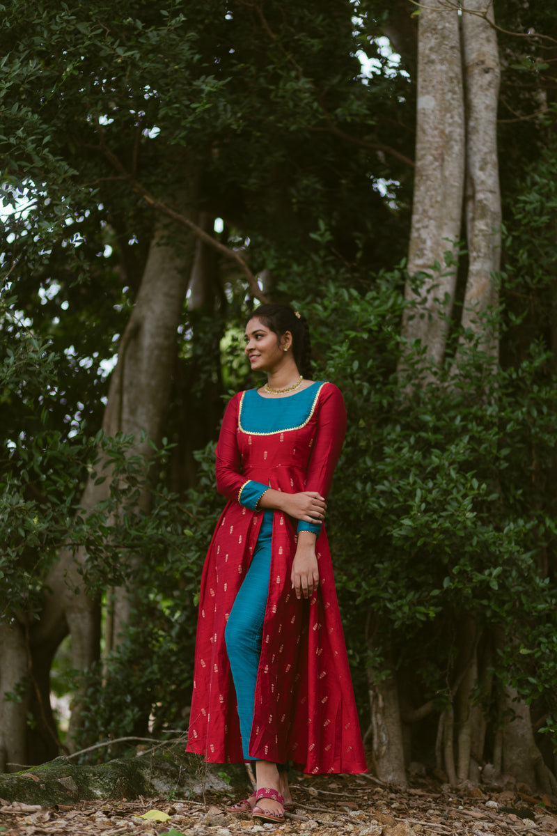 Jhanvi Red – Magizham Boutique